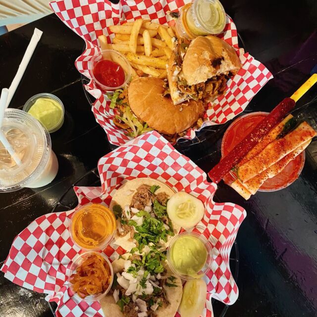 Blueberry pickin' time - Tallahassee Table